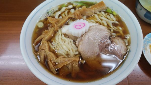 煮干し中華そば中華そば ついてる中山のレビュー ラーメンデータベース