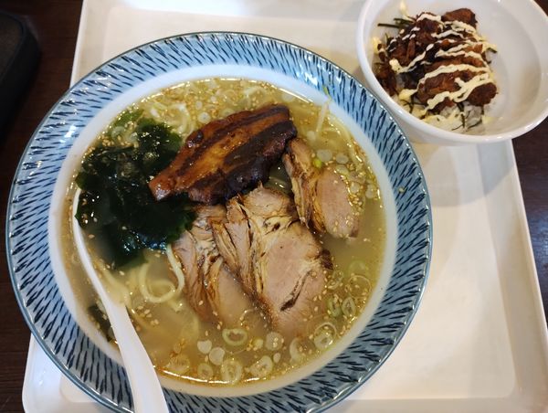 なんこつ角煮ラーメン マヨ丼 ラーメン房 だんだんのレビュー ラーメンデータベース