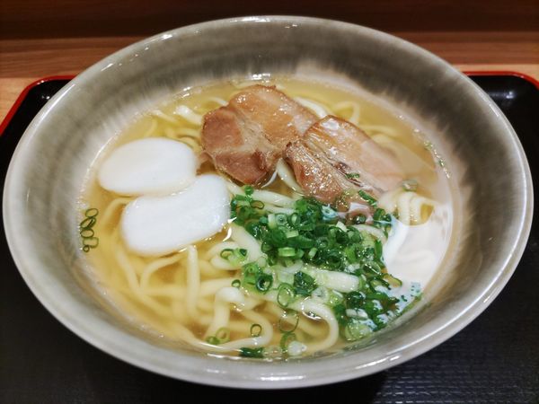 沖縄そば沖縄そば専門 やんばる 有楽町店のレビュー ラーメンデータベース